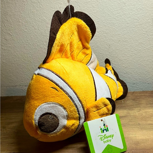 Disney | Toys | Disney Finding Nemo Plush Ban Dai Stuffed Interactive ...